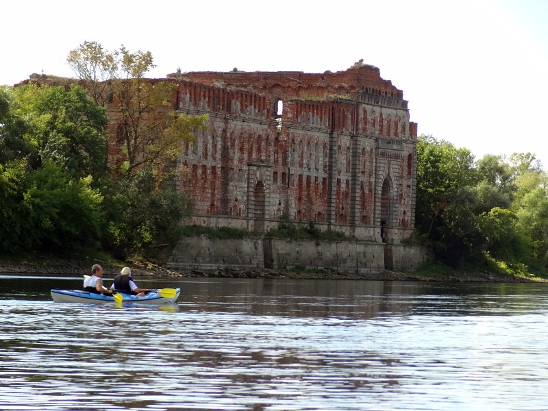 Kajaki - Wkra. Wypożyczalnia kajaków i spływy kajakowe rzeką Wkrą