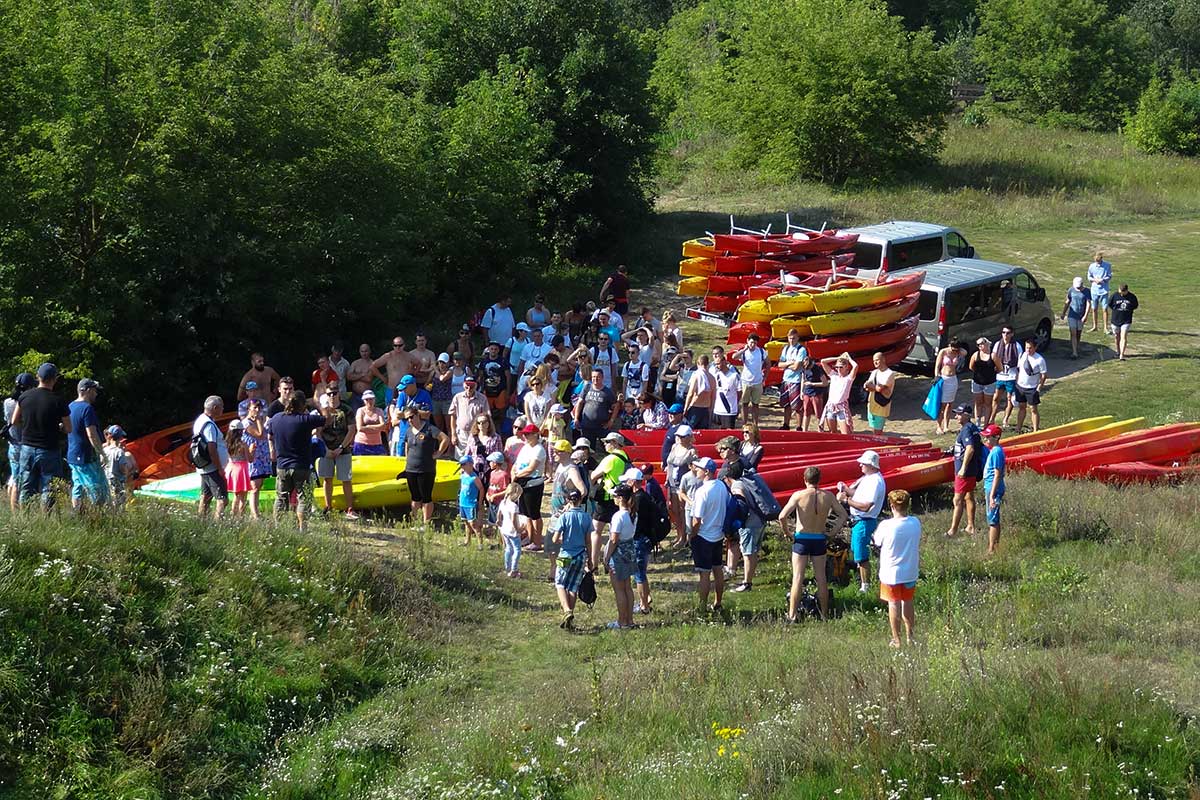 Kajaki - Wkra. Wypożyczalnia kajaków i spływy kajakowe rzeką Wkrą